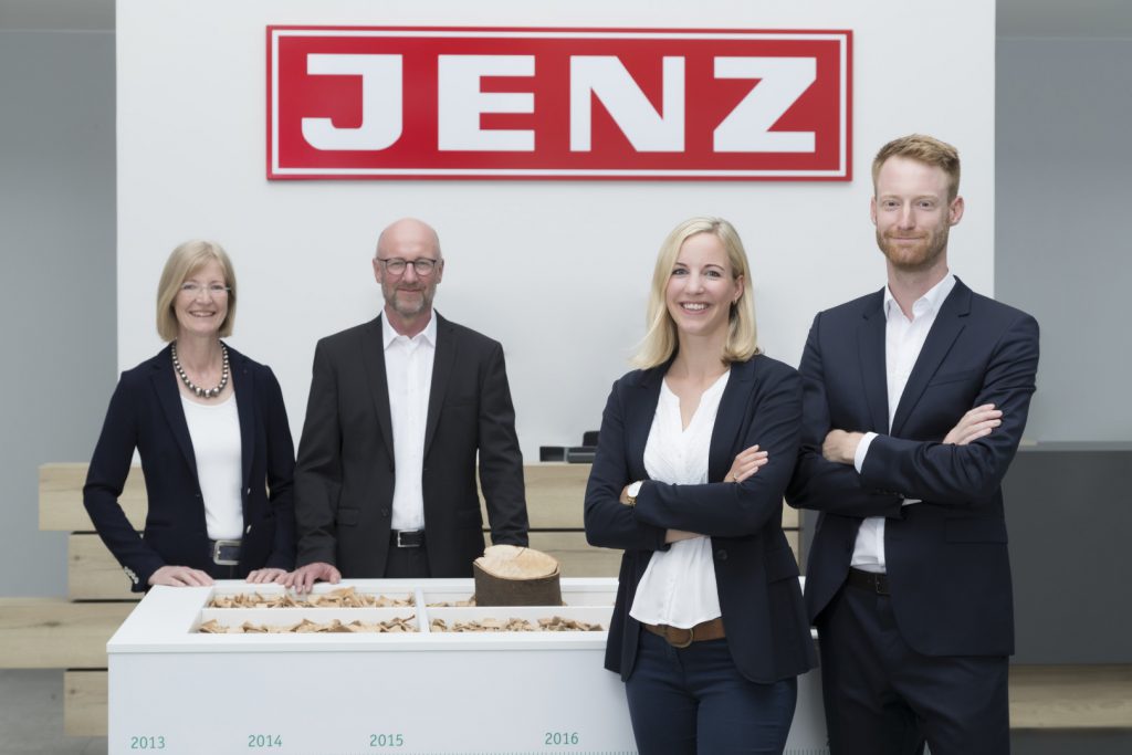 Junge Generation übernimmt Ruder bei Jenz - Blick ins Land