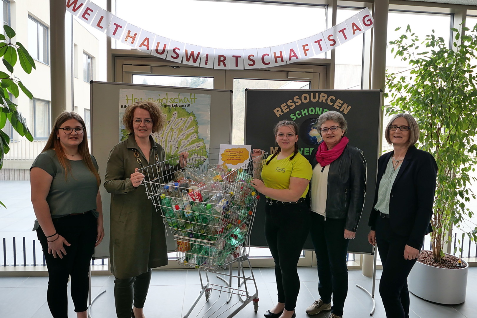 LFS Pyhra gestaltet Welthauswirtschaftstag - Blick ins Land