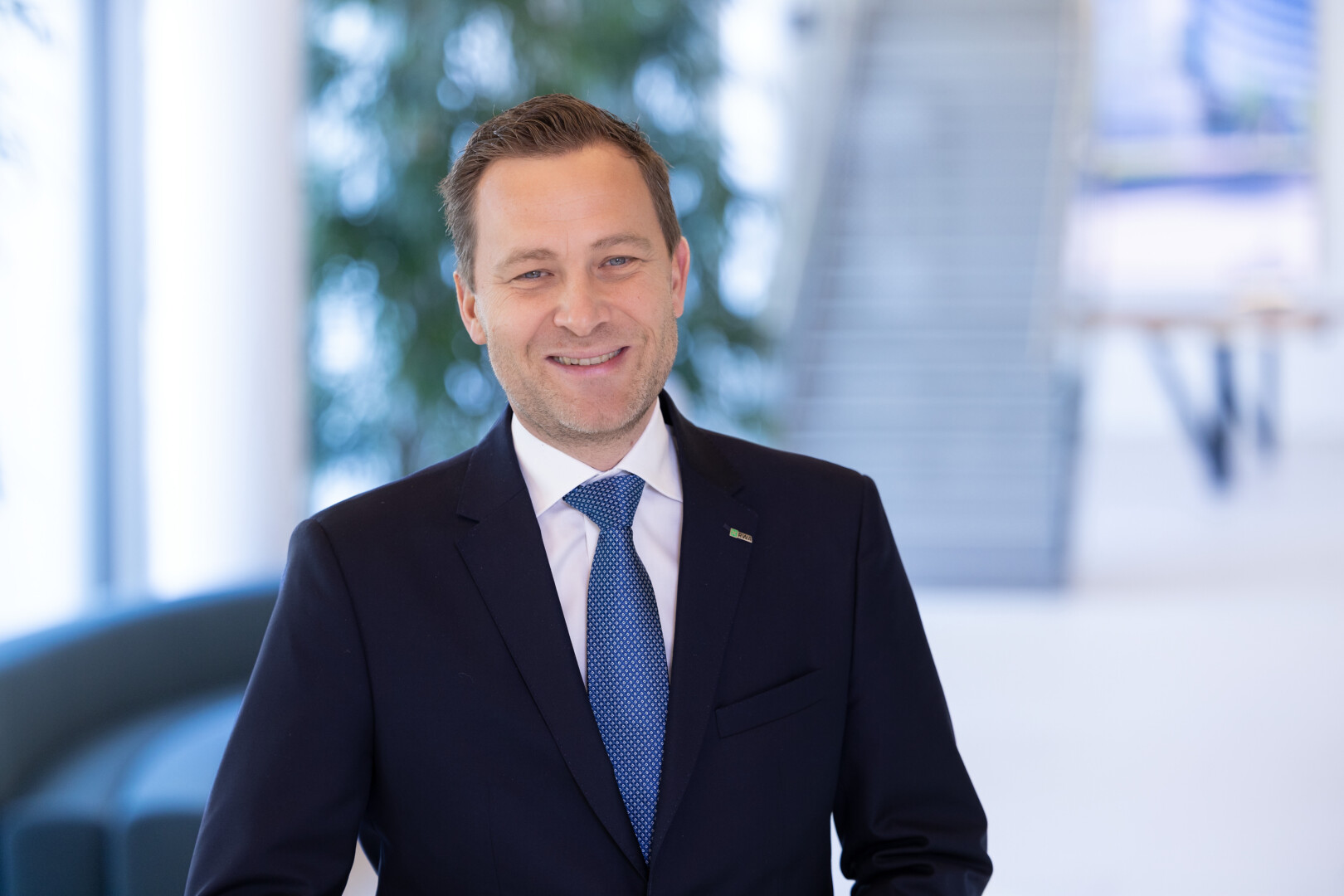 Marhold übernimmt von Suhrada - Blick ins Land