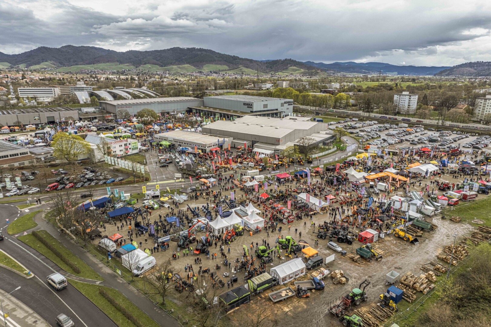FORST live: 25 Jahre Innovation - Blick ins Land